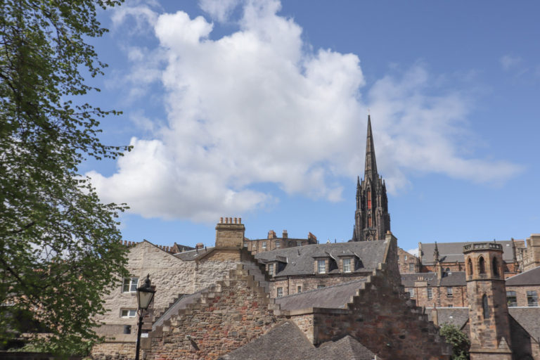 How Much Does Visiting Edinburgh Cost?
